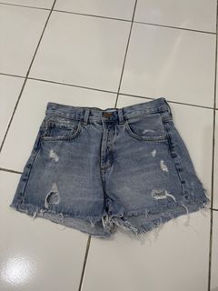 Zara ripped jeans Dijual | Beli 500+ Zara ripped jeans online ...