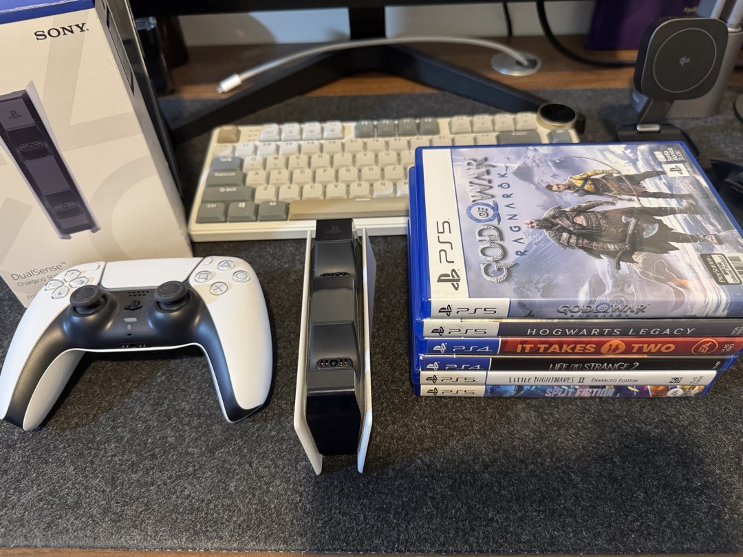 PS5 DualSense Charging Station, Video Gaming, Video Game Consoles ...