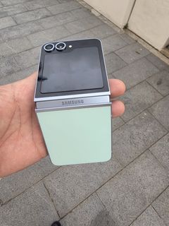 Samsung z flip 5 直屏版（不能摺！！） sim+esim 8+512, 手提電話, 手機, Android 安卓手機 ...