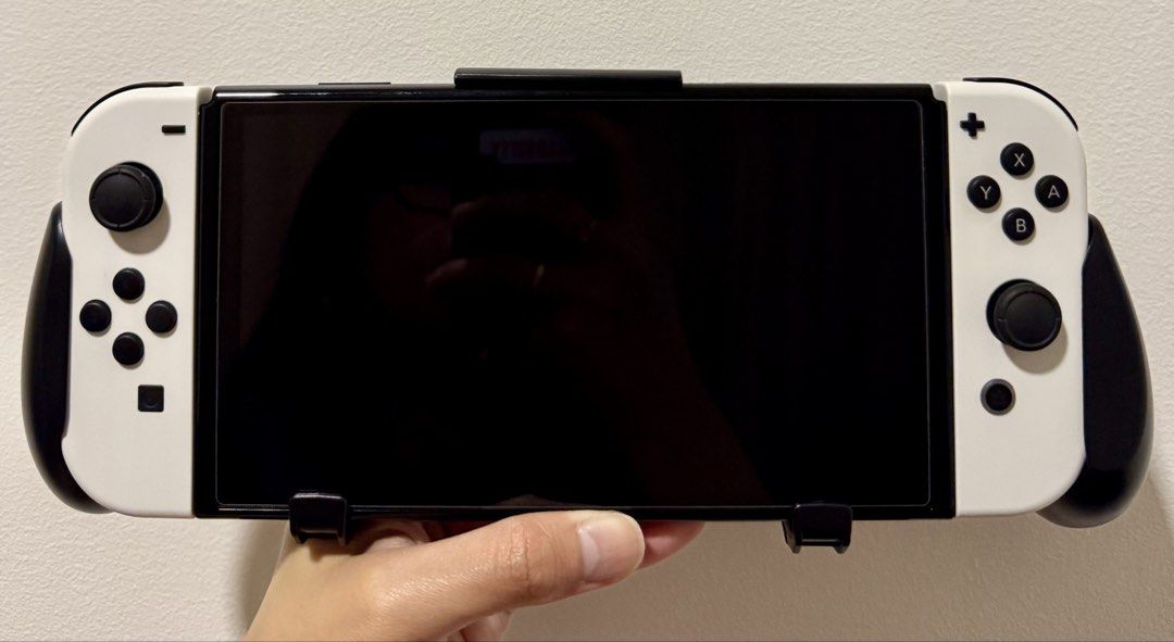 🎮 FOR SALE: Nintendo Switch OLED (Almost Brand New | 128GB SD Card ...