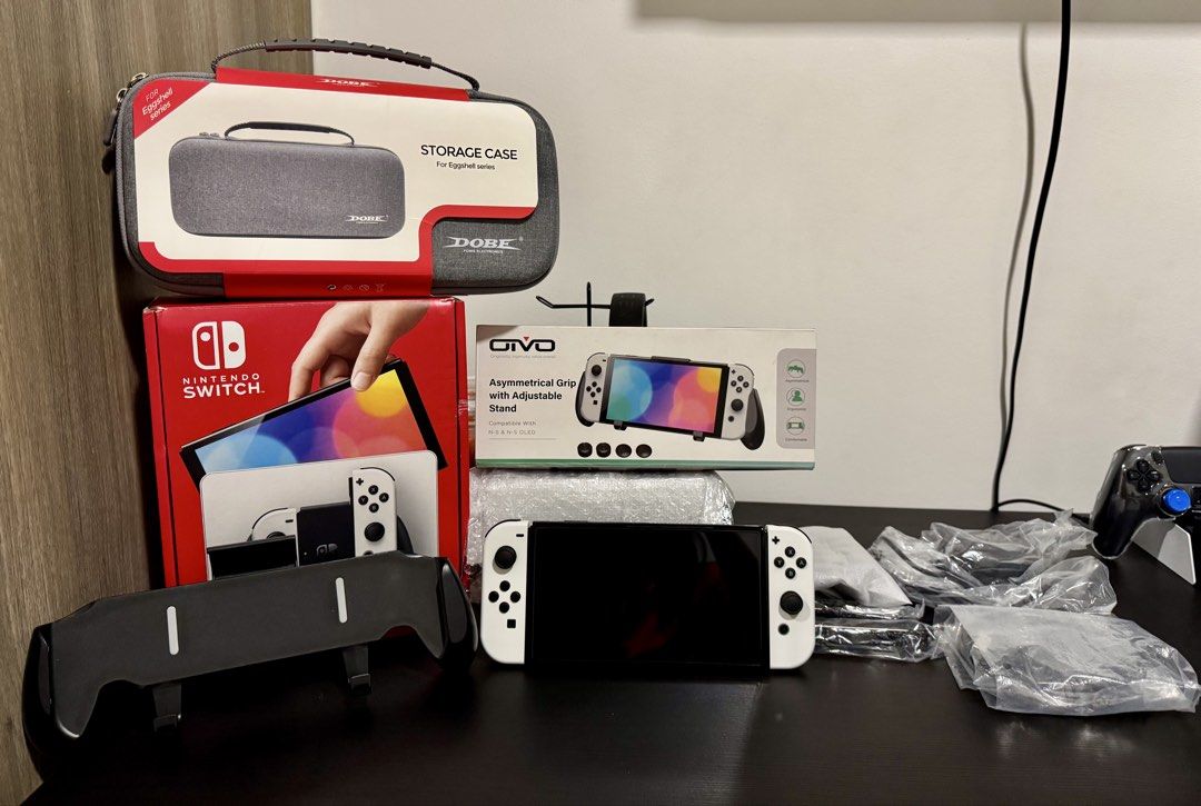 🎮 FOR SALE: Nintendo Switch OLED (Almost Brand New | 128GB SD Card ...