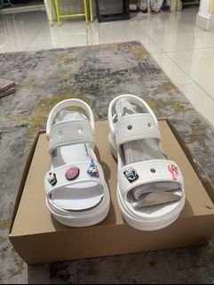 Sandal crocs Dijual | Beli 1,000+ Sandal crocs online | Carousell Indonesia