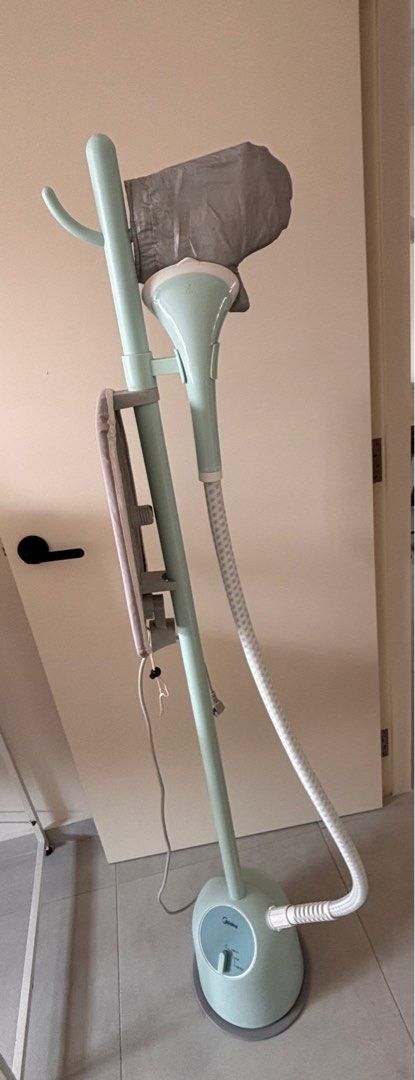 Midea Standing Steamer, TV & Home Appliances, Irons & Steamers on Carousell