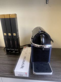Nespresso Vertuo Pop Coffee Machine, 家庭電器, 廚房電器, 咖啡機及咖啡壺 - Carousell
