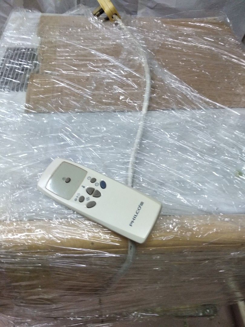 PHILCO 窗口式冷氣機 PAN309R, 家庭電器, 冷氣機及暖風機 - Carousell