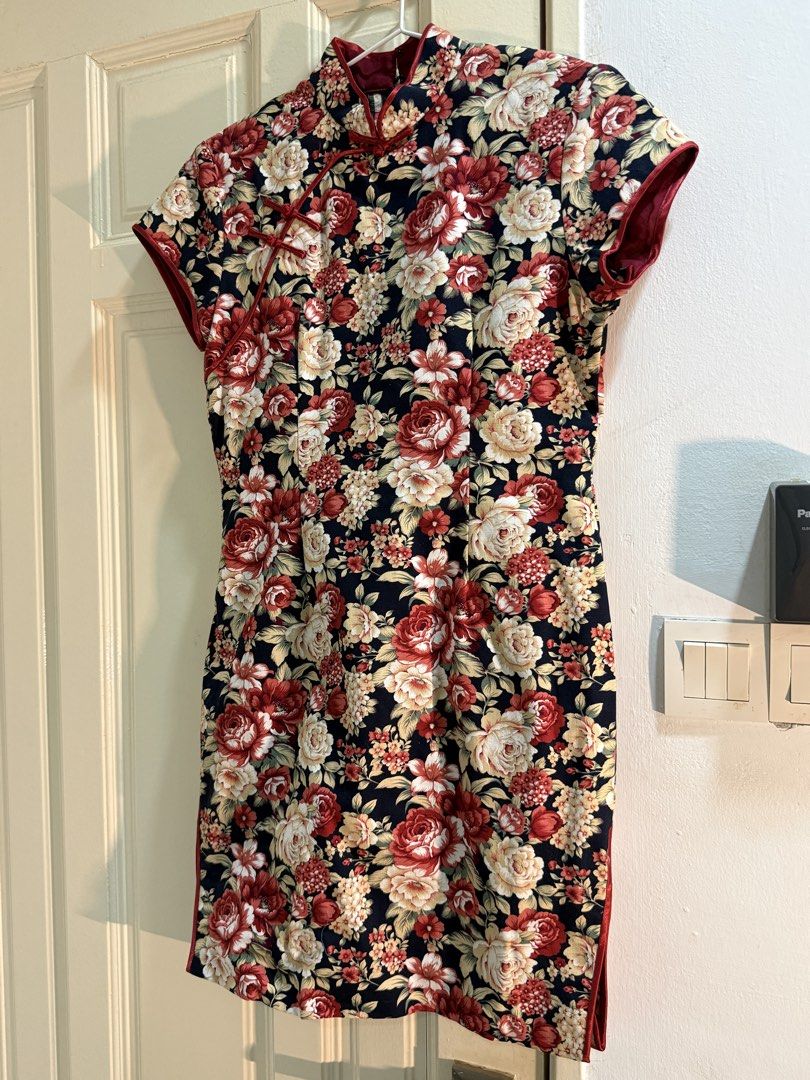 Floral Cheongsam Dress with Mandarin Collar, Women's Fashion, Dresses ...