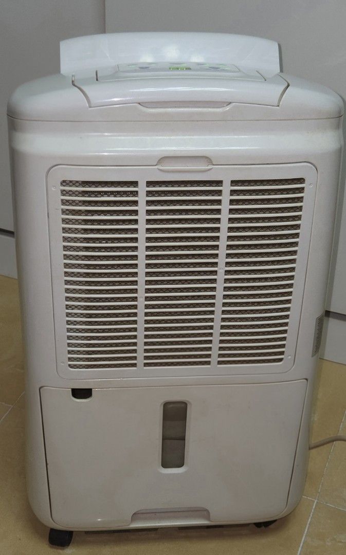 Fortress 20公升抽濕機 20L Dehumidifier FDH2022, 家庭電器, 空氣清新機及抽濕機 - Carousell