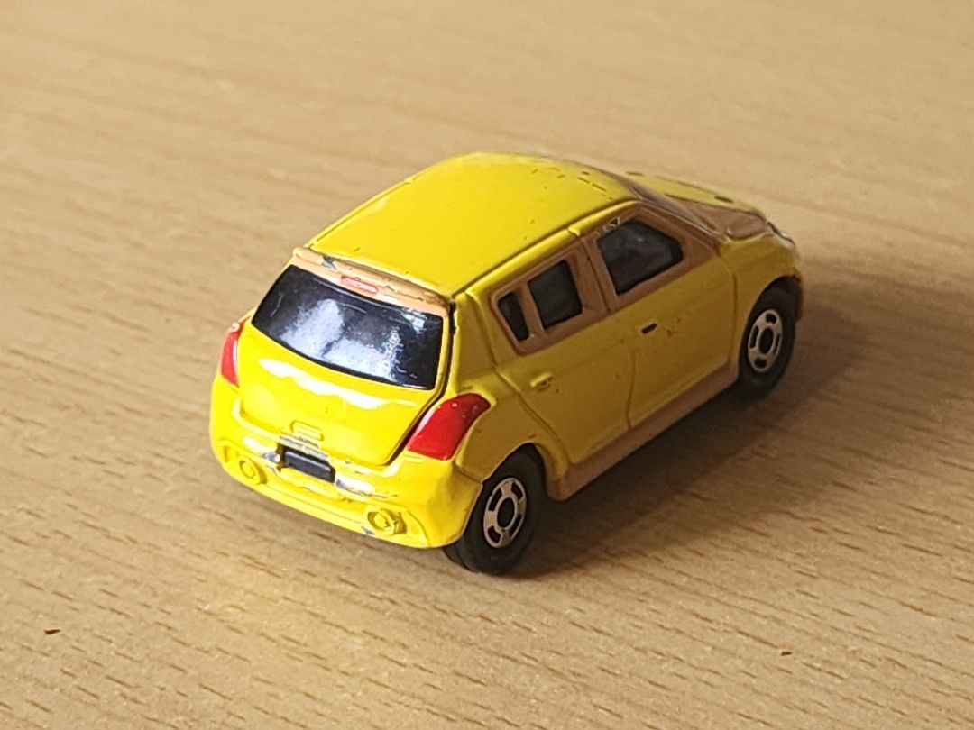 【米舖TOY】 8成新 TAKARA TOMY TOMICA Mister Donut Suzuki Swift Pon de Lion ...