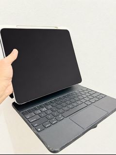Apple Magic Keyboard for iPad Pro 11-inch, Computers & Tech, Parts ...