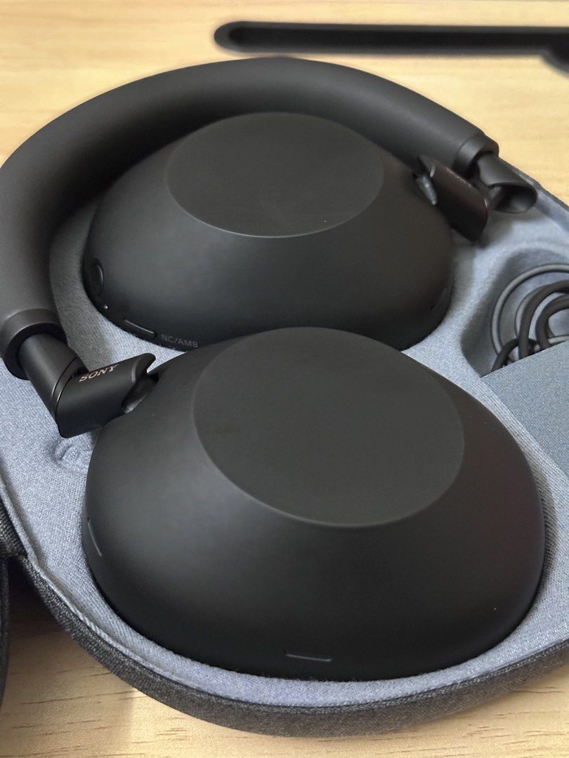 Sony WH-1000XM6 Noise Cancelling Headphones Black With Exclusive Wooden ...