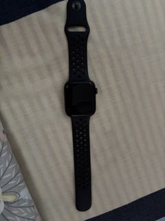 Apple Watch 3, 手提電話, 智能穿戴裝置及智能手錶 - Carousell