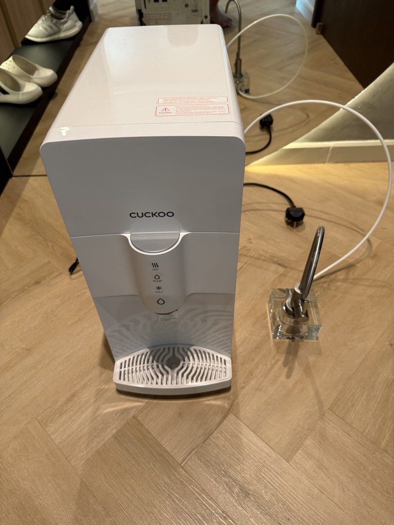 Cuckoo Xcel Water Dispenser Hot Cold Room Temperature, TV & Home ...