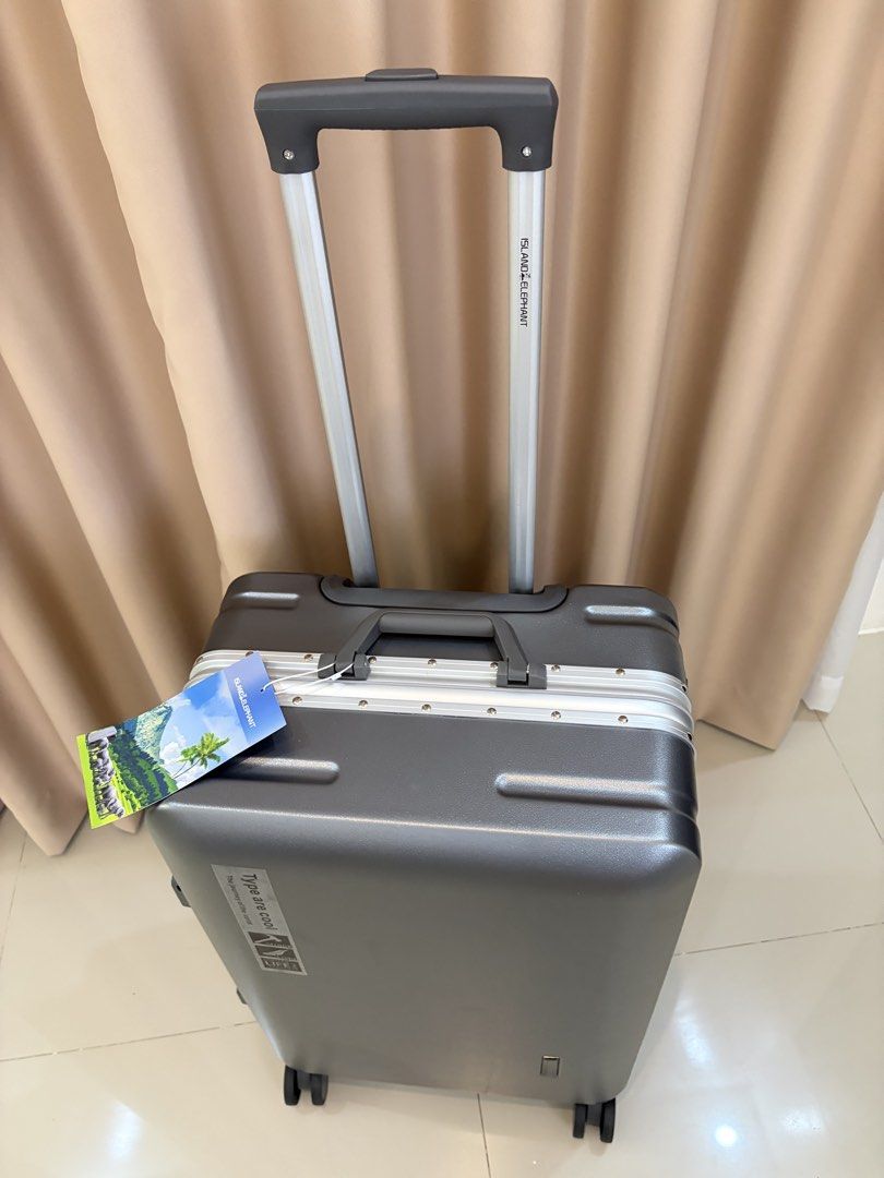 Island Elephant Luggage 24-inch, Hobbies & Toys, Travel, Luggage on ...