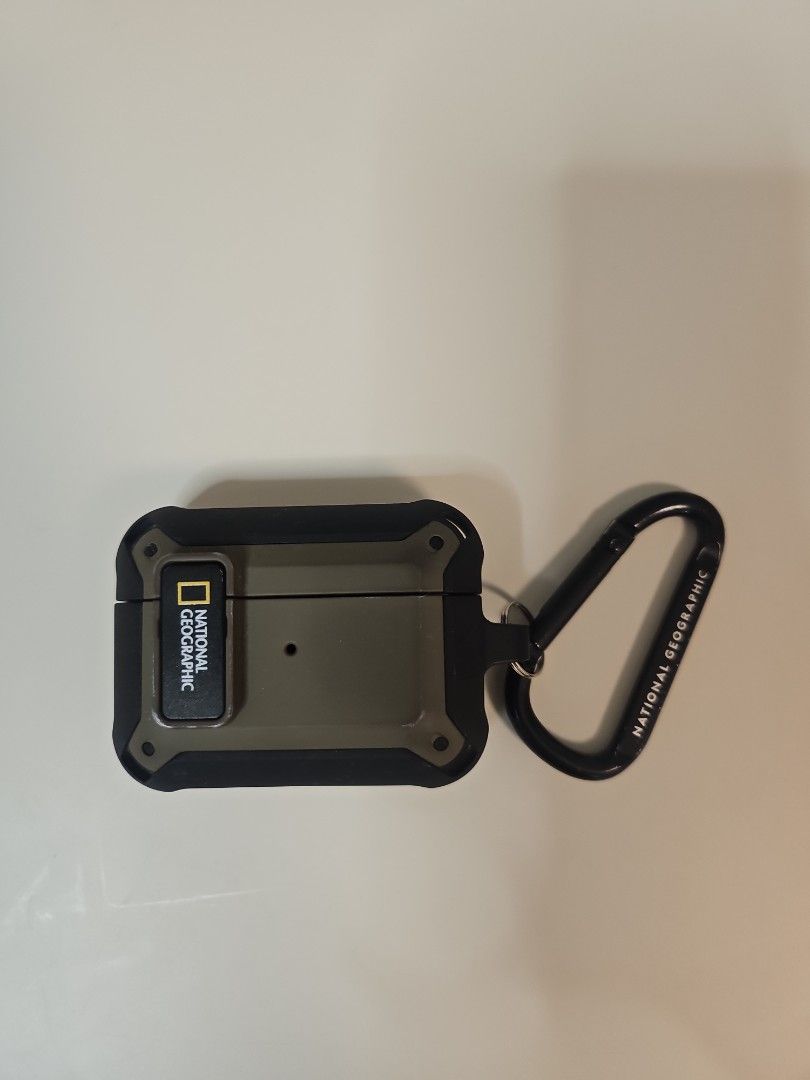 National Geographic AirPods Pro 保護殼連掛扣, 手提電話, 電話及其他裝置配件, 手機套及手機殻 ...