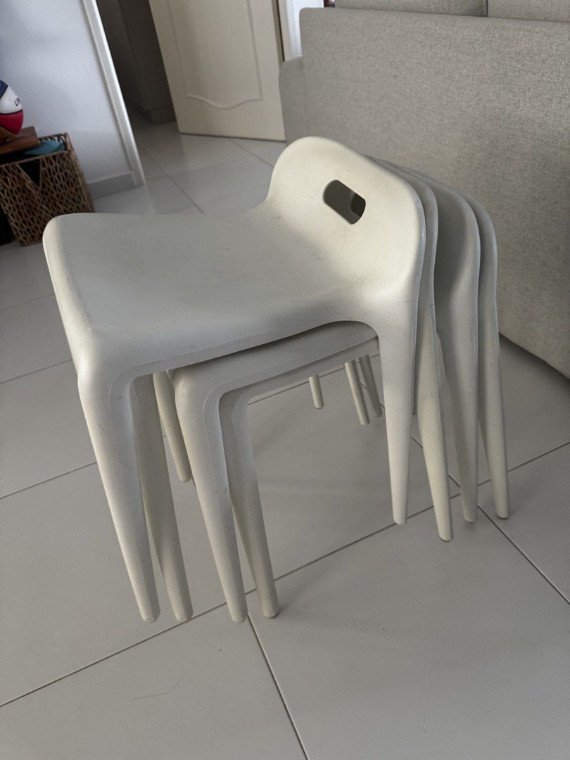 Stackable White Plastic Chairs (Set of 4), Furniture & Home Living ...