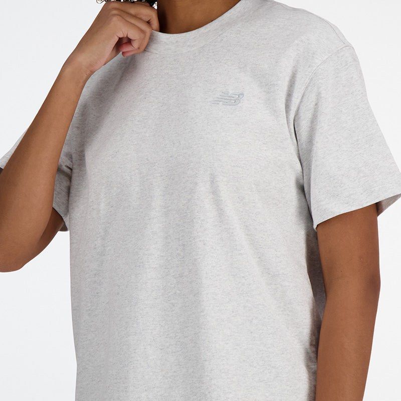 全新連吊牌 New Balance Women Athletics Jersey Grey T-Shirt Relaxed 灰色 Logo T ...