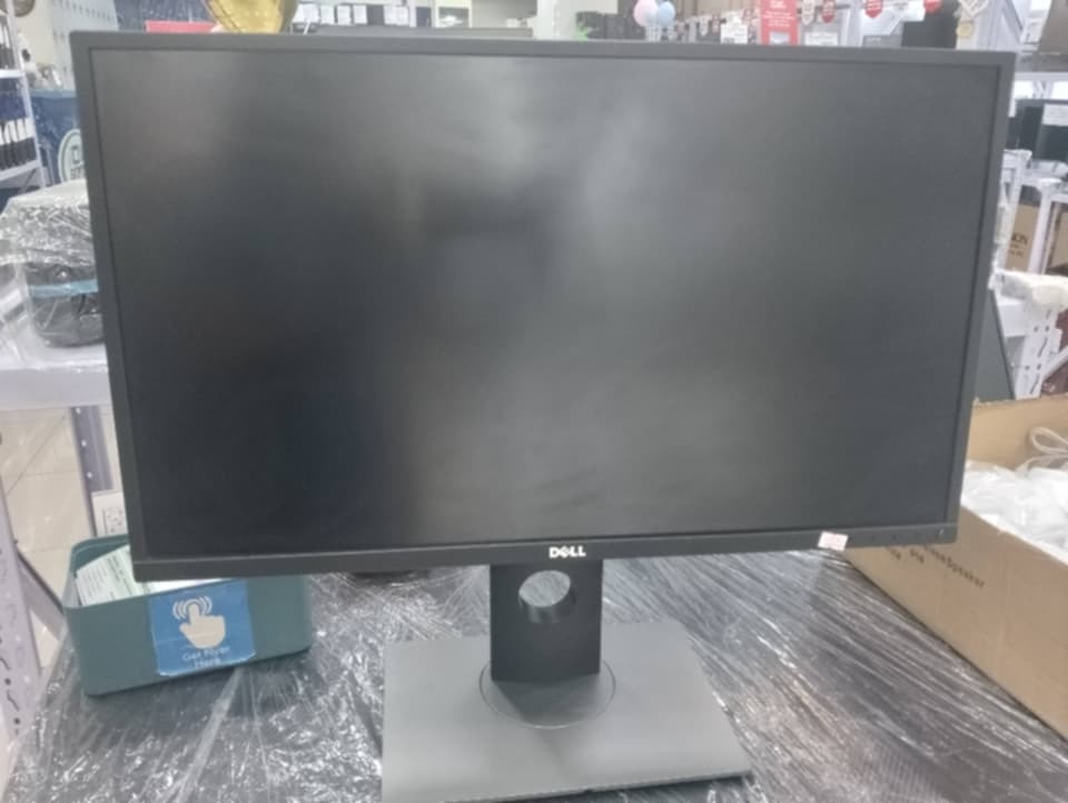 Dell Computer Monitor, Computers & Tech, Desktops on Carousell