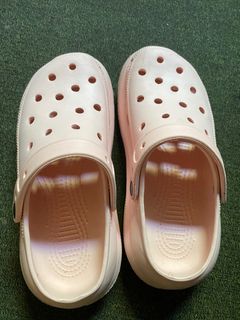 Sandal crocs Dijual | Beli 1,000+ Sandal crocs online | Carousell Indonesia