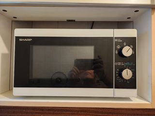 Sharp Microwave Oven, 家庭電器, 廚房電器, 焗爐及多士爐 - Carousell
