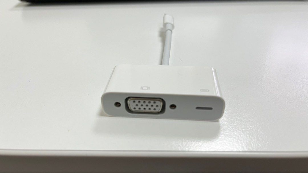 Apple Lightning to VGA Adapter, Computers & Tech, Parts & Accessories ...