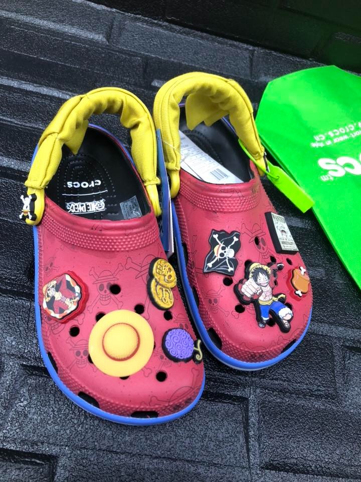 Crocs x One Piece Limited Edition Clogs, Men's Fashion, Footwear ...