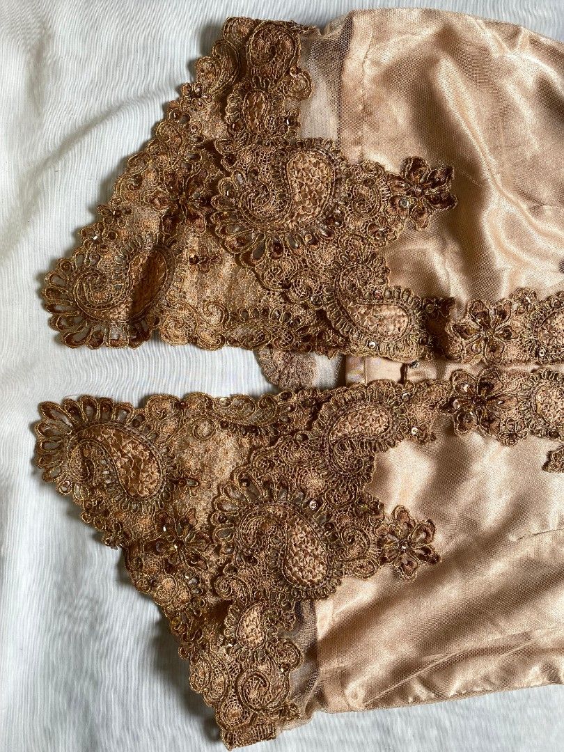 kebaya full furing, Fesyen Wanita, Pakaian Wanita, Atasan di Carousell