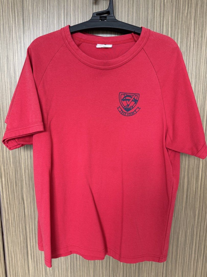 崇德英文書院 紅色 Red House 校服/運動 Tee, 女裝, 運動服裝 - Carousell