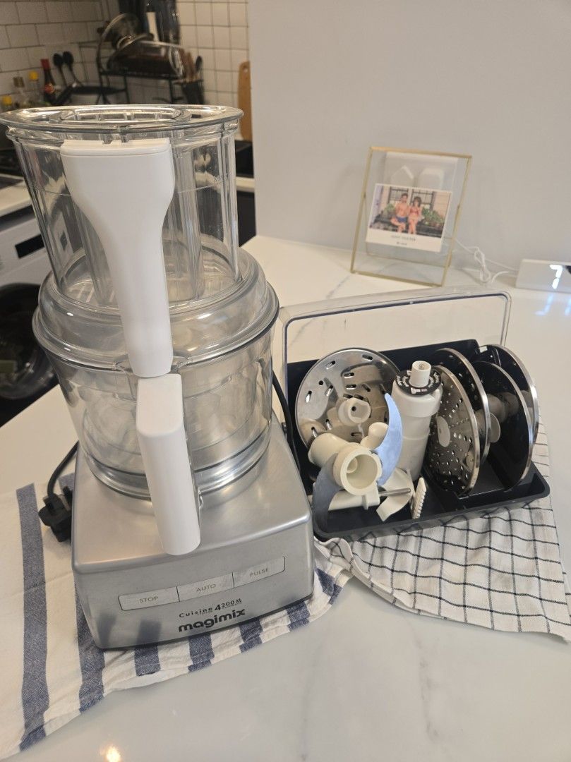 英國牌子 Magimix Food Processor 攪拌機, 家庭電器, 廚房電器, 榨汁機及攪拌機 - Carousell