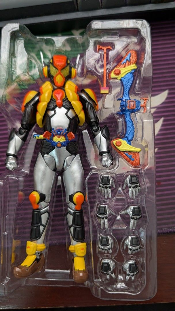 (不議不議)放售 SHF s.h.figuarts KAMEN RIDER, 興趣及遊戲, 玩具 & 遊戲類 - Carousell