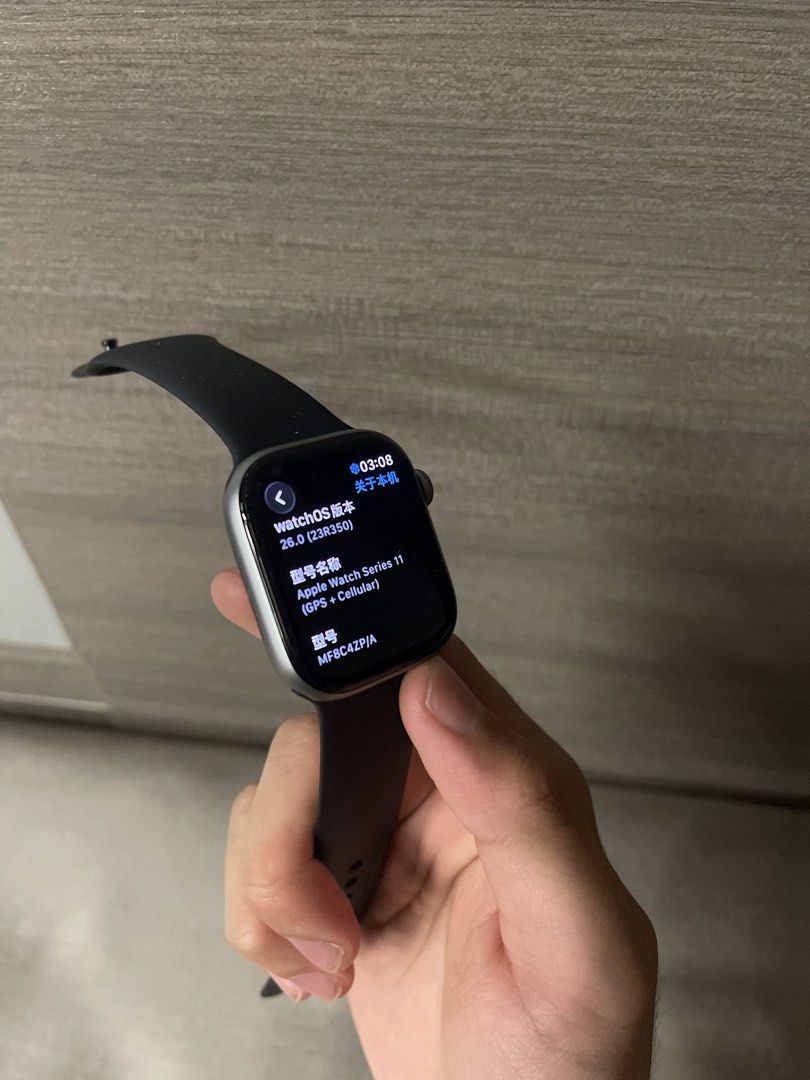 Apple Watch Series 11 (GPS + Cellular), 手提電話, 智能穿戴裝置及智能手錶 - Carousell