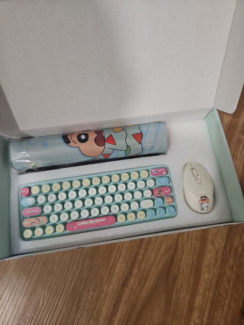 Crayon Shinchan Pajamas 3-in-1 Keyboard Mousepad Set, Computers & Tech ...
