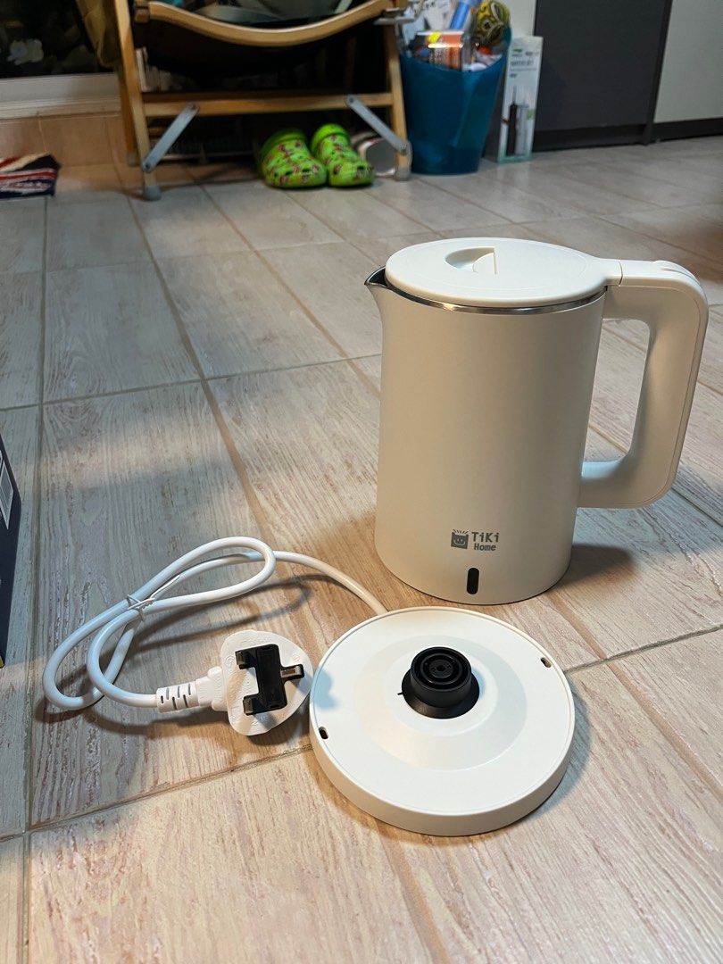 Brand new Electric kettle 全新電熱水壺 1L, 家庭電器, 廚房電器, 水壺 - Carousell