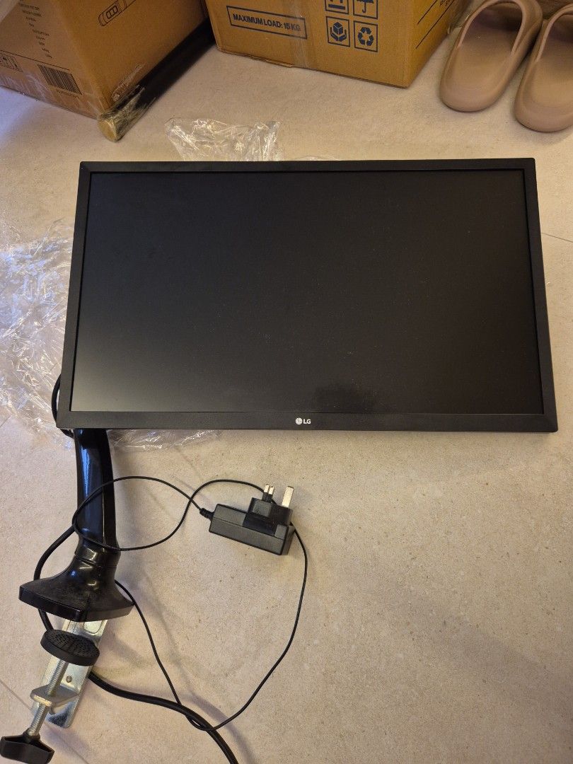 LG 24" Computer Monitor with monitor arm, Computers & Tech, Parts ...