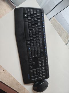 Logitech Wave Keys Ergonomic Wireless Keyboard White, Computers & Tech ...