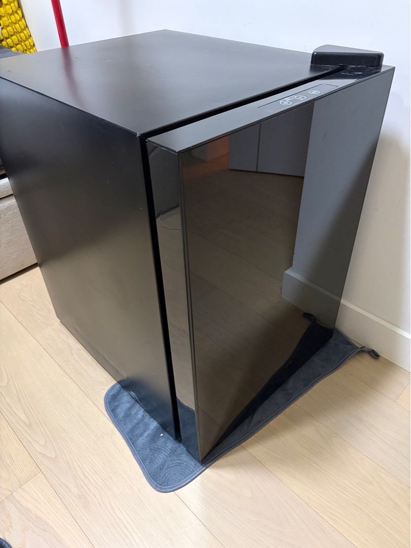 Mini Fridge -PRC Made, 家庭電器, 廚房電器, 雪櫃及冰櫃 - Carousell