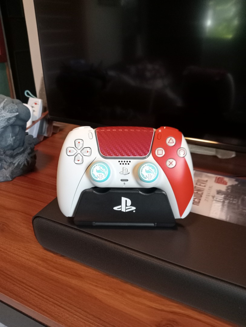 PlayStation Controller Gear Controller Stand, Video Gaming, Gaming ...