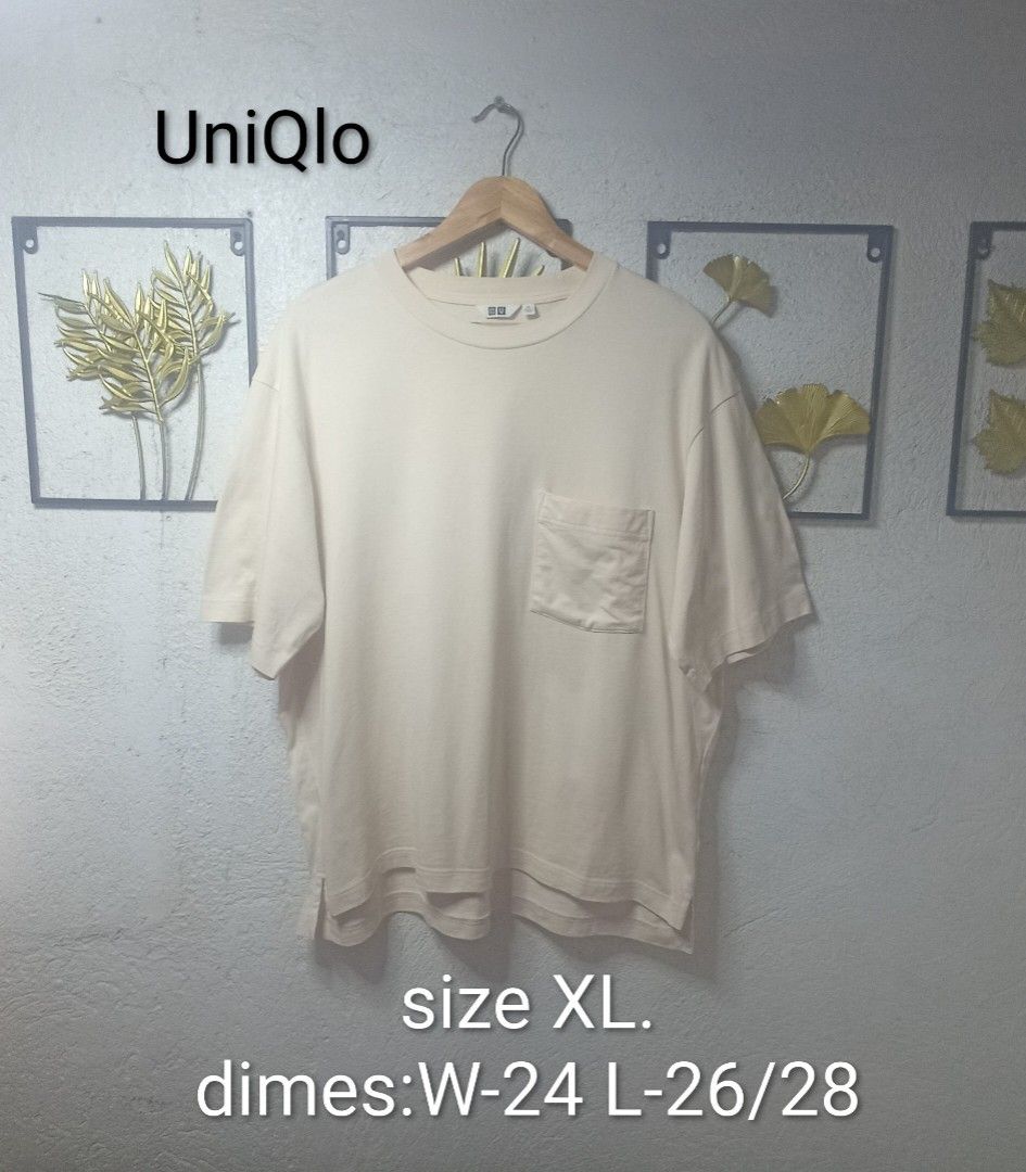 Uniqlo U Oversized Pocket T-Shirt XL Cream, Men's Fashion, Tops & Sets ...