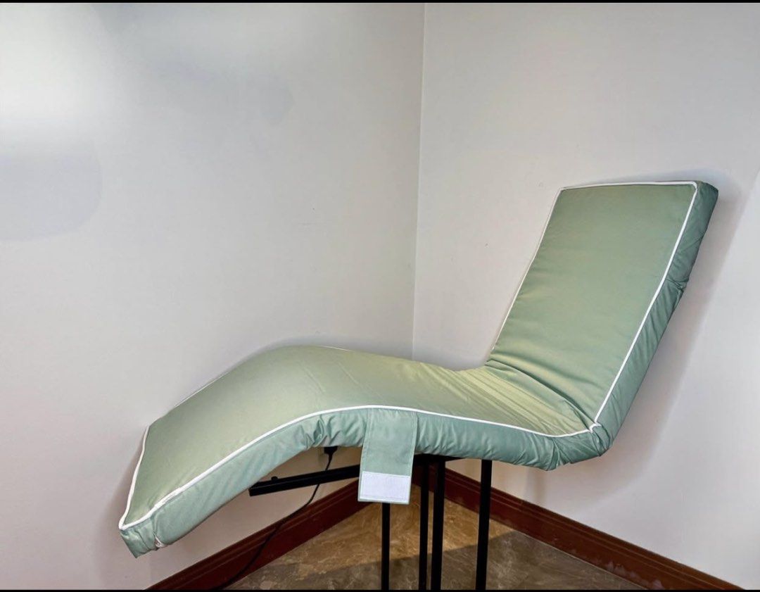 Adjustable Folding Chaise Lounge Chair with Carry Bag, Furniture & Home ...