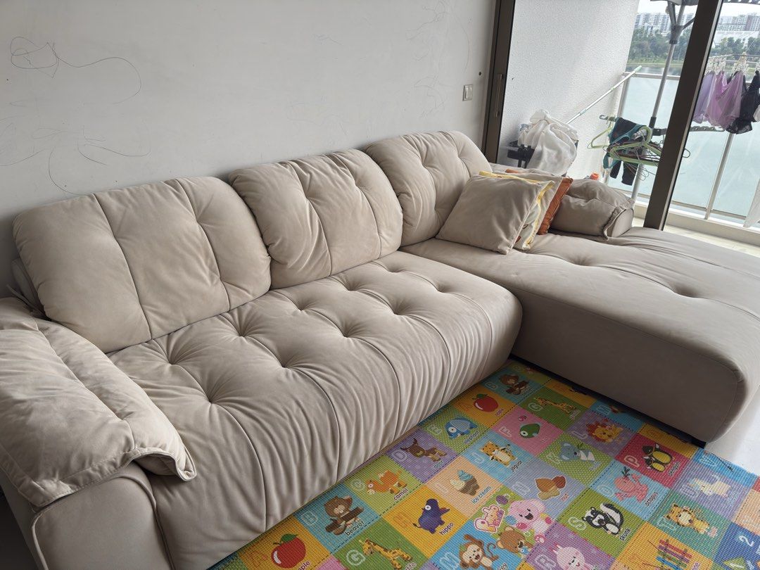 Comfortable Sectional Sofa 免费赠送 自取, Furniture & Home Living, Furniture ...