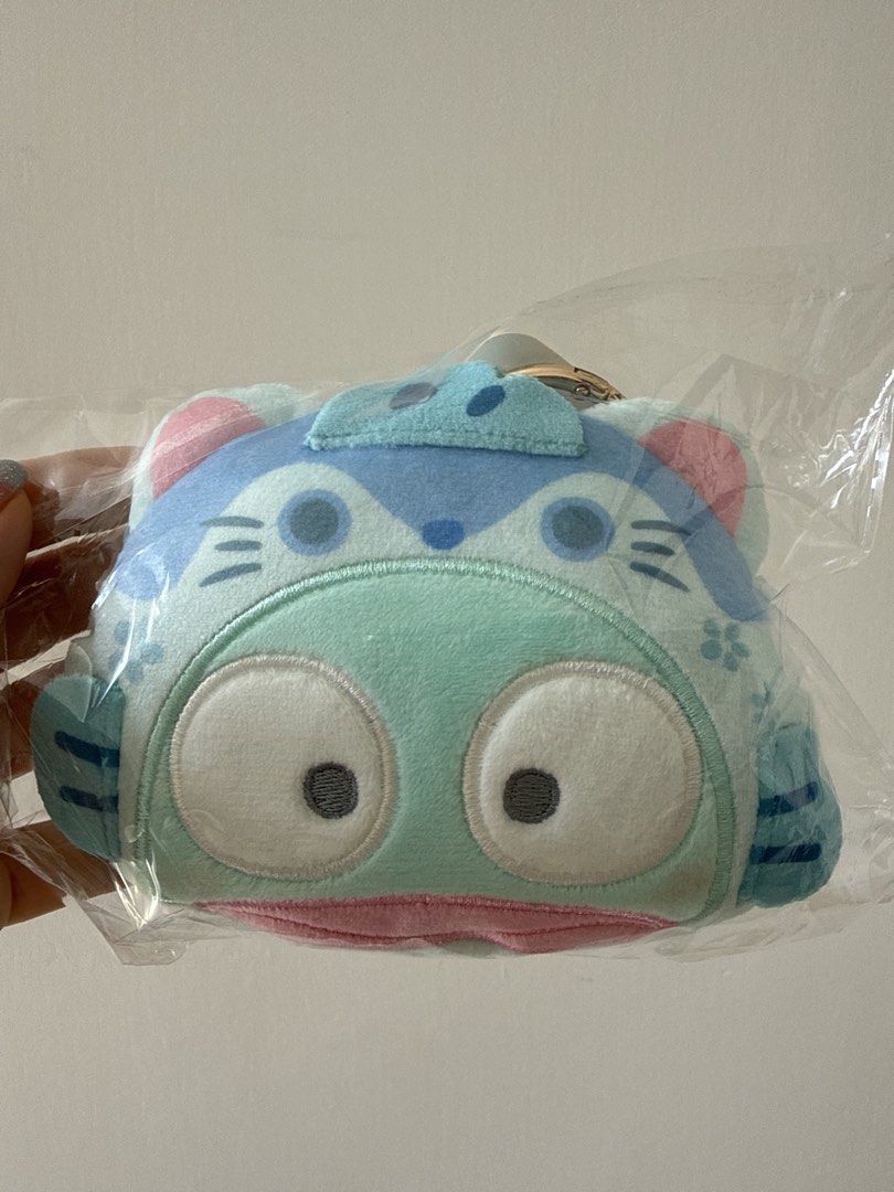 全新Sanrio Hangyodon水怪 毛絨卡片套錢包, 女裝, 手袋及銀包, 銀包、卡片套 - Carousell