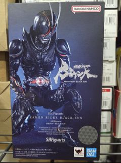 (不議不議)放售 SHF s.h.figuarts KAMEN RIDER, 興趣及遊戲, 玩具 & 遊戲類 - Carousell