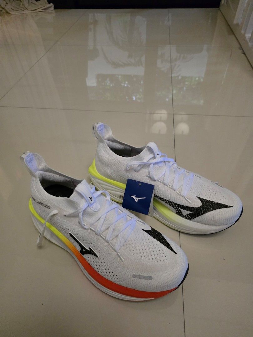 Mizuno Neo Vista 3 NEW 2026, Men's Fashion, Footwear, Sneakers on Carousell