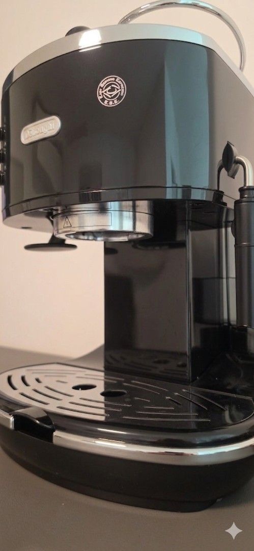 DeLonghi icona Black coffee Machine 咖啡機。, 家庭電器, 廚房電器, 咖啡機及咖啡壺 - Carousell