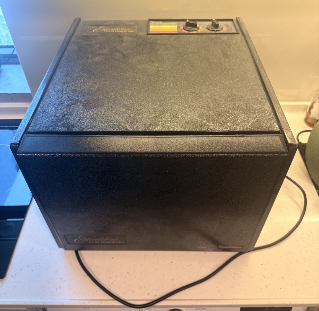Excalibur Food Dehydrator with 9 Trays, 家庭電器, 廚房電器, 其他廚具 - Carousell