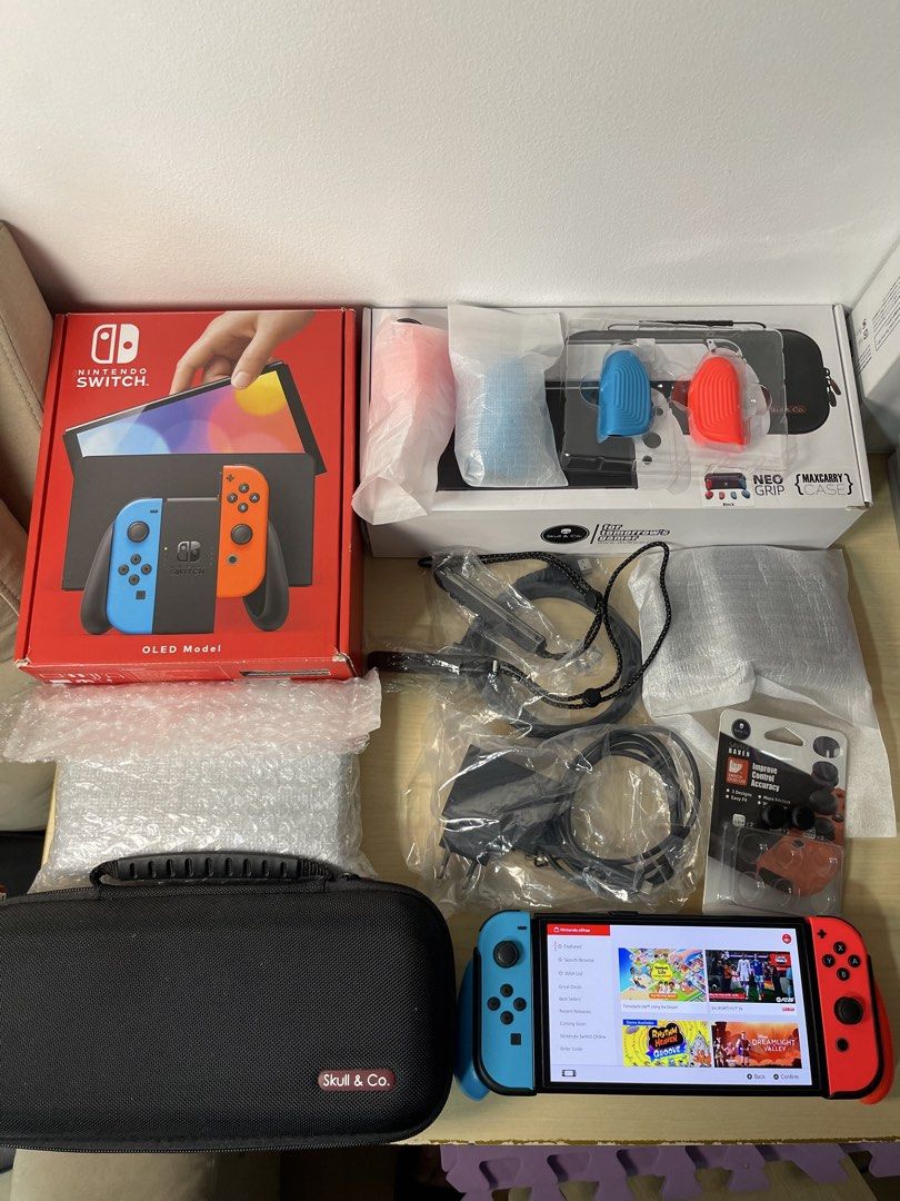 Nintendo Switch OLED Neon Red Blue Complete + Skull & Co Bundle, Video ...