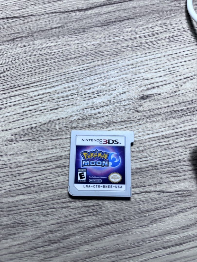 Pokemoon Moon 3ds game cart-USA, Video Gaming, Video Games, Nintendo on ...