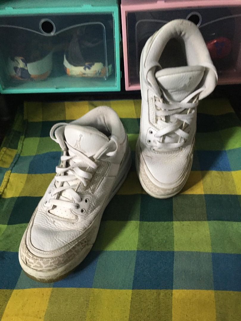 Jordan 3, Men's Fashion, Footwear, Sneakers on Carousell