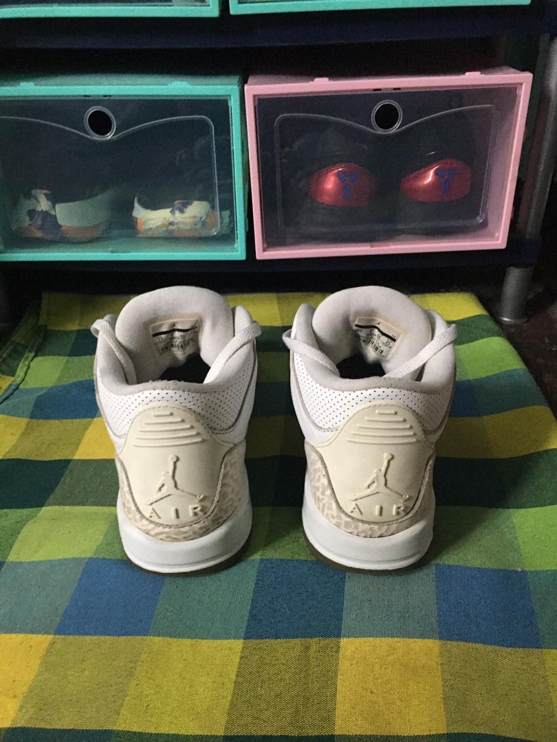 Jordan 3, Men's Fashion, Footwear, Sneakers on Carousell