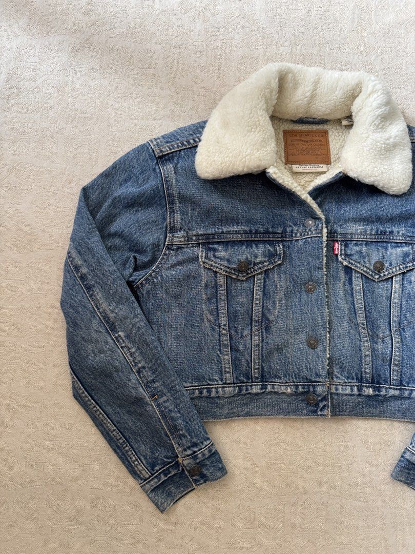 Womens Levi’s Sherpa-lined Cropped Trucker Jacket, Women's Fashion ...