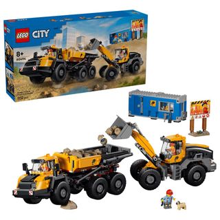 [30% OFF] LEGO City 60444 - F1 Garage & Mercedes-AMG & Alpine Cars ...